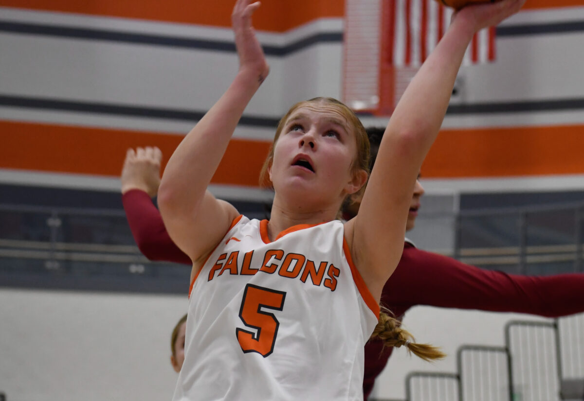 Skyridge girls basketball cruises past Mountain View, prepping for a ...